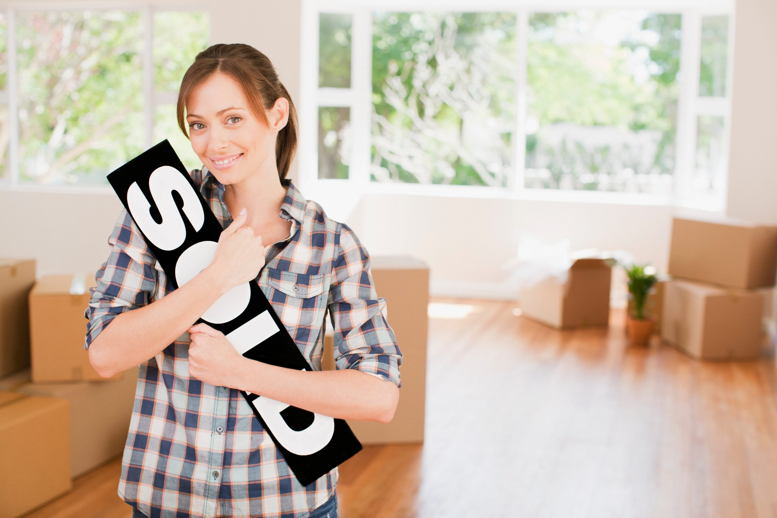 Should I Hire a Realtor to Sell My Home? - Pacesetter Homes